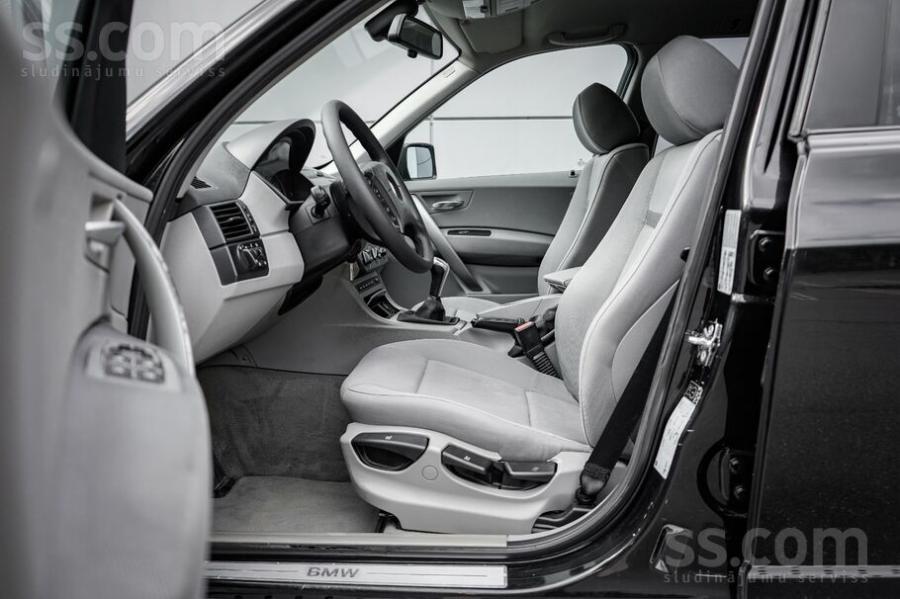 Black BMW X3 2005 in Riga, with an engine capacity of 2.00 L and mileage of 239 thousand km for 4500 €, photo 10 on AUTOMOTO.COM.LV