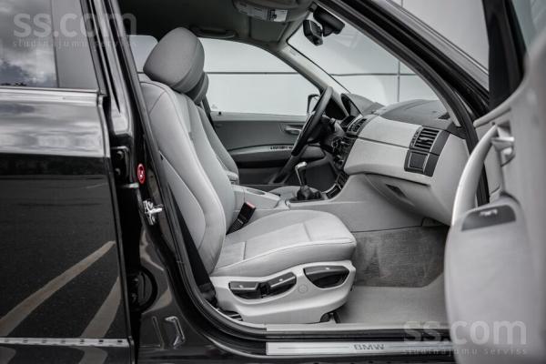 Black BMW X3 2005 in Riga, with an engine capacity of 2.00 L and mileage of 239 thousand km for 4500 €, photo 10 on AUTOMOTO.COM.LV