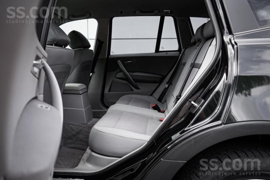 Black BMW X3 2005 in Riga, with an engine capacity of 2.00 L and mileage of 239 thousand km for 4500 €, photo 12 on AUTOMOTO.COM.LV