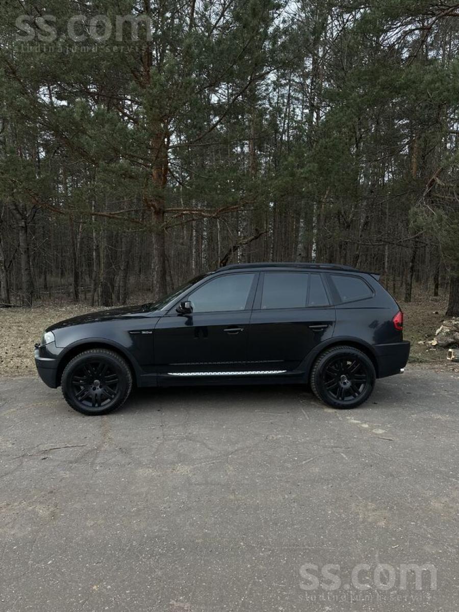 Black BMW X3 2005 in Riga, with an engine capacity of 3.00 L and mileage of 331 thousand km for 4899 €, photo 4 on AUTOMOTO.COM.LV