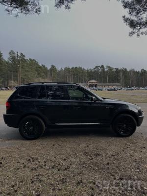 Black BMW X3 2005 in Riga, with an engine capacity of 3.00 L and mileage of 331 thousand km for 4899 €, photo 8 on AUTOMOTO.COM.LV