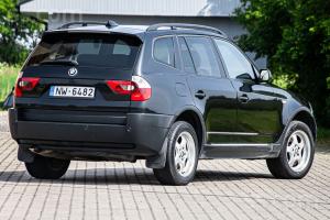 Black BMW X3 2005 in Tukums, with an engine capacity of 2.00 L and mileage of 409 thousand km for 3590 €, photo 5 on AUTOMOTO.COM.LV