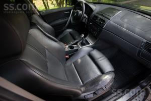 Black BMW X3 2005 in Tukums, with an engine capacity of 2.00 L and mileage of 409 thousand km for 3590 €, photo 8 on AUTOMOTO.COM.LV