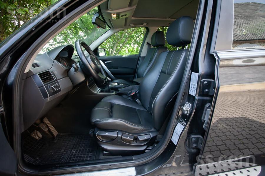 Black BMW X3 2005 in Tukums, with an engine capacity of 2.00 L and mileage of 409 thousand km for 3590 €, photo 9 on AUTOMOTO.COM.LV