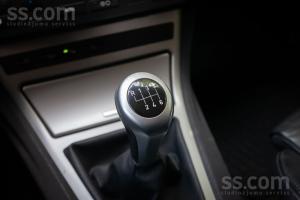 Black BMW X3 2005 in Tukums, with an engine capacity of 2.00 L and mileage of 409 thousand km for 3590 €, photo 17 on AUTOMOTO.COM.LV