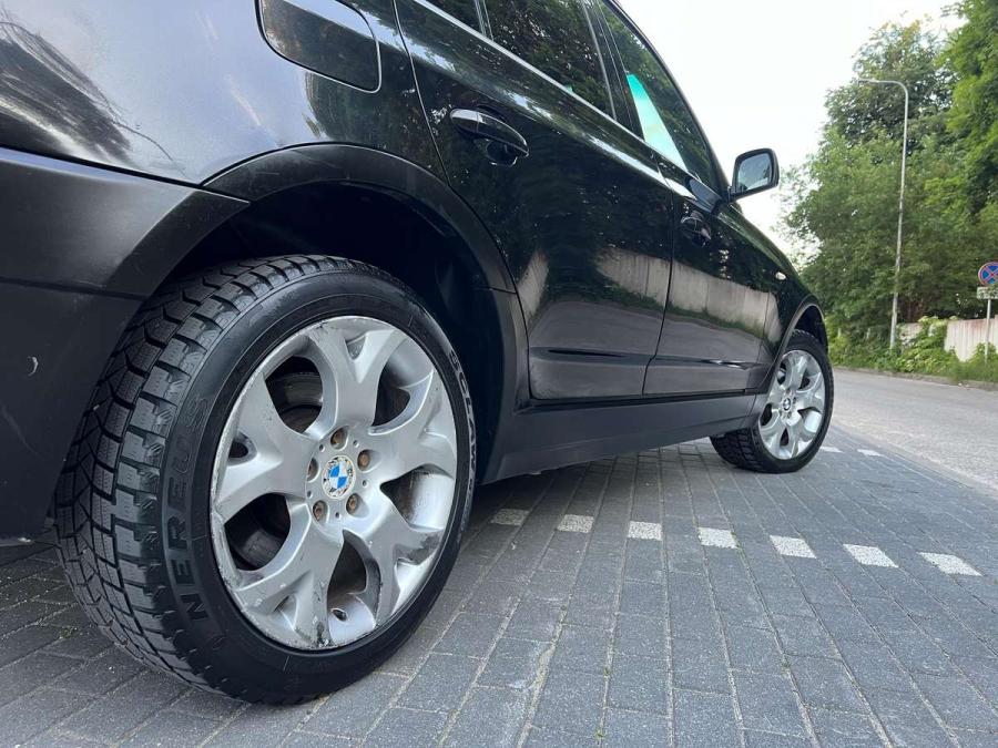 Melns BMW X3 2005 Viļņa, ar dzinēja tilpumu 2.00 L un nobraukumu 350 tūkst. km par 2950 €, foto 23 vietnē AUTOMOTO.COM.LV