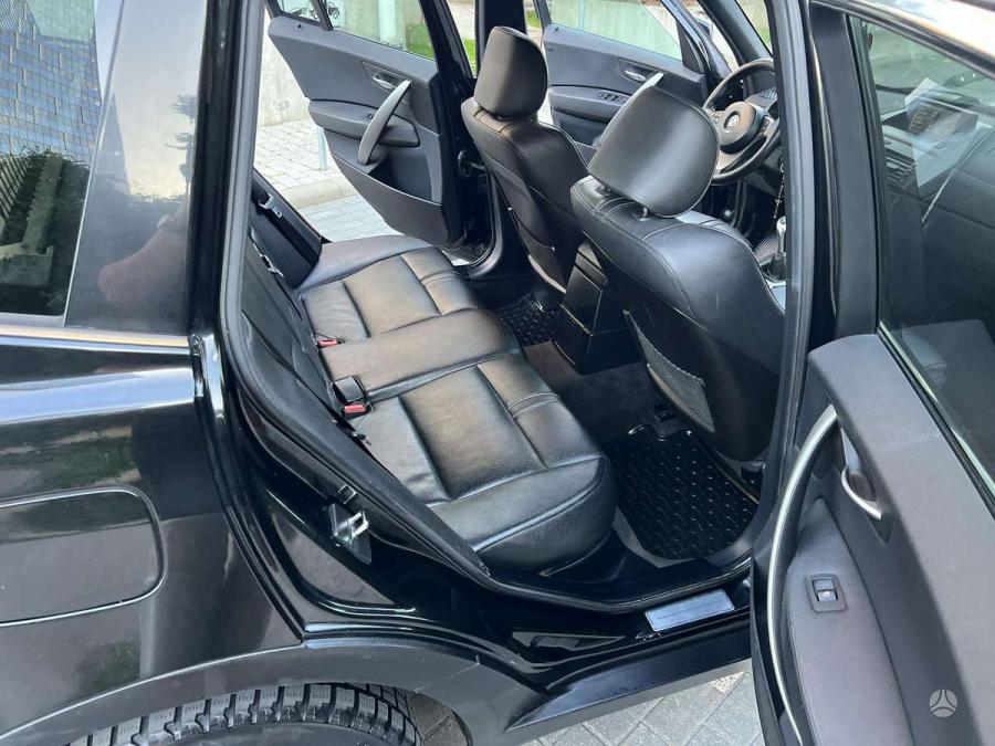 Melns BMW X3 2005 Viļņa, ar dzinēja tilpumu 2.00 L un nobraukumu 350 tūkst. km par 2950 €, foto 41 vietnē AUTOMOTO.COM.LV
