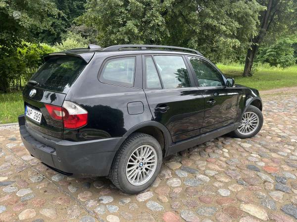 Melns BMW X3 2005 Alīta, ar dzinēja tilpumu 2.00 L un nobraukumu 290 tūkst. km par 1899 €, foto 9 vietnē AUTOMOTO.COM.LV