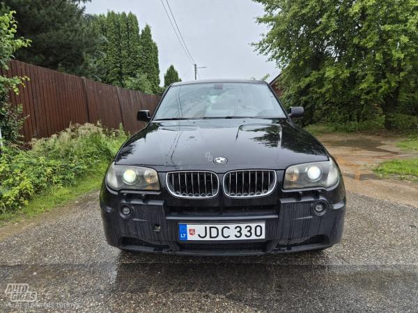 Черный БМВ Х3 2005 в Вильнюс, объемом двигателя 3.00 л и пробегом 400 тыс. км за 3500 €, фото 1 на AUTOMOTO.COM.LV