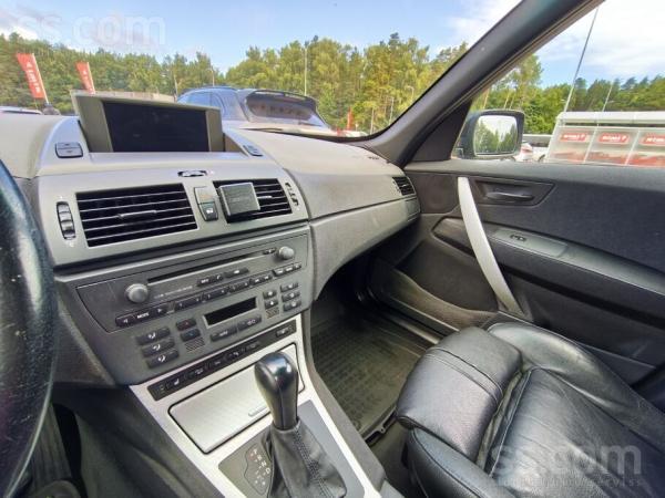 Black BMW X3 2005 in Riga, with an engine capacity of 3.00 L and mileage of 296 thousand km for 3900 €, photo 8 on AUTOMOTO.COM.LV