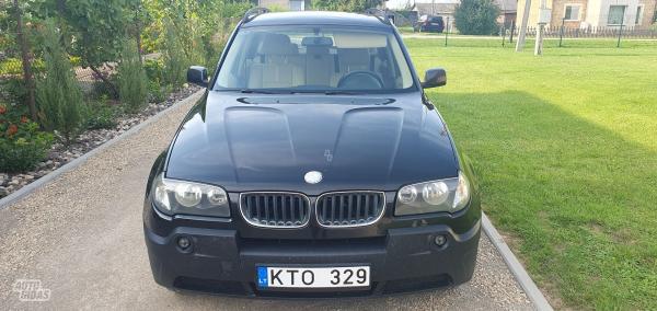 Black BMW X3 2005 in Pakruojis, with an engine capacity of 2.00 L and mileage of 301 thousand km for 3700 €, photo 1 on AUTOMOTO.COM.LV