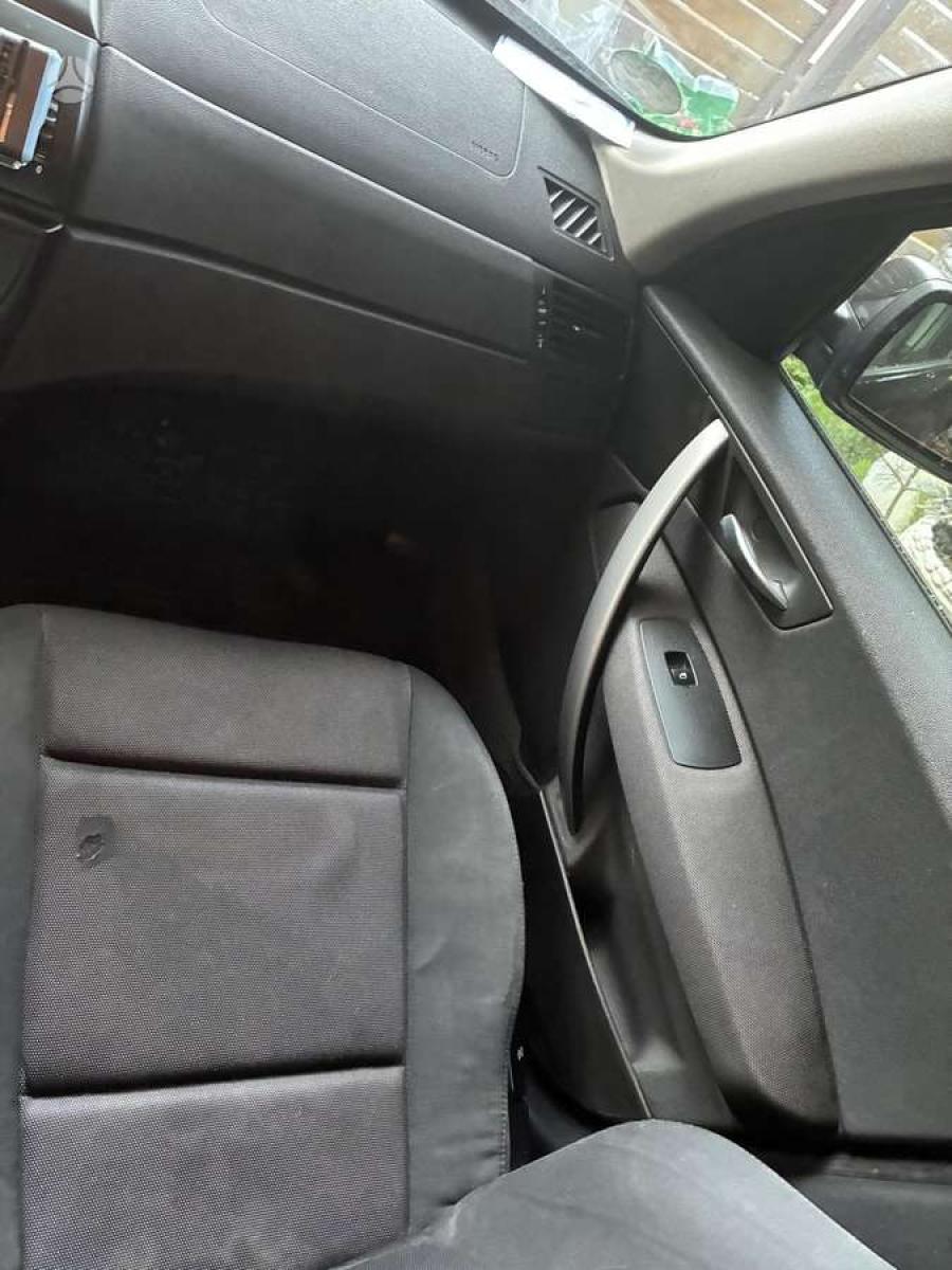 Melns BMW X3 2005 Kauņa, ar dzinēja tilpumu 2.00 L un nobraukumu 259 tūkst. km par 4400 €, foto 14 vietnē AUTOMOTO.COM.LV