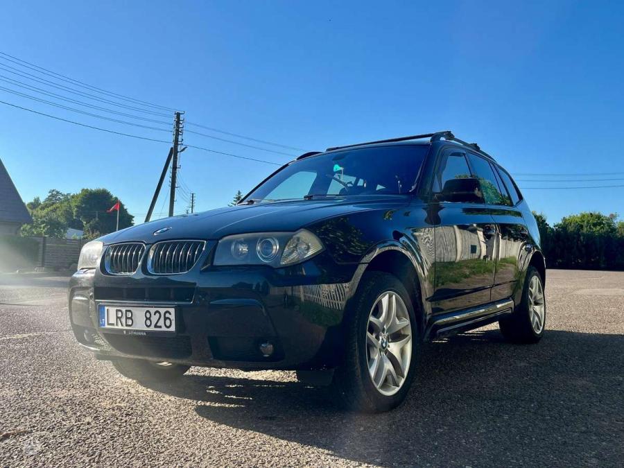Black BMW X3 2005 in Kaunas, with an engine capacity of 2.99 L and mileage of 230 thousand km for 4200 €, photo 4 on AUTOMOTO.COM.LV