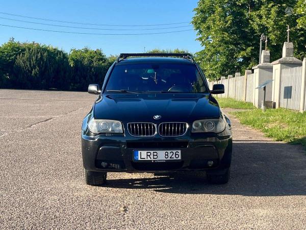 Black BMW X3 2005 in Kaunas, with an engine capacity of 2.99 L and mileage of 230 thousand km for 4200 €, photo 4 on AUTOMOTO.COM.LV