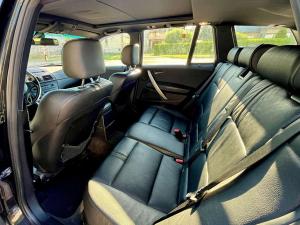 Black BMW X3 2005 in Kaunas, with an engine capacity of 2.99 L and mileage of 230 thousand km for 4200 €, photo 11 on AUTOMOTO.COM.LV