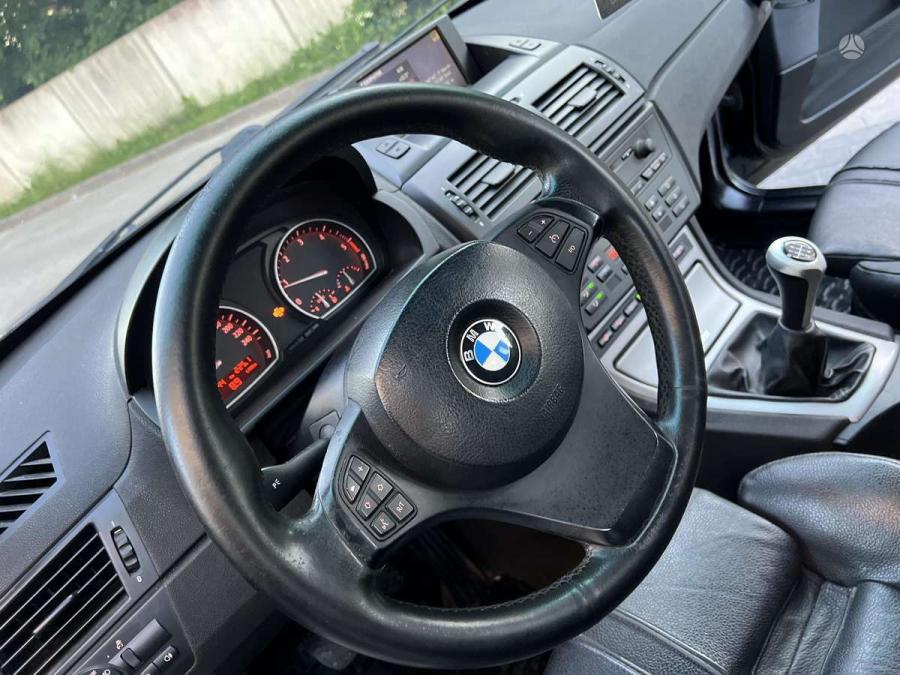 Melns BMW X3 2005 Viļņa, ar dzinēja tilpumu 2.00 L un nobraukumu 400 tūkst. km par 2800 €, foto 28 vietnē AUTOMOTO.COM.LV