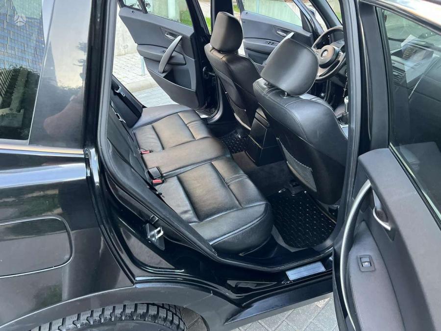 Melns BMW X3 2005 Viļņa, ar dzinēja tilpumu 2.00 L un nobraukumu 400 tūkst. km par 2800 €, foto 41 vietnē AUTOMOTO.COM.LV