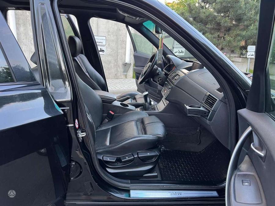Melns BMW X3 2005 Viļņa, ar dzinēja tilpumu 2.00 L un nobraukumu 400 tūkst. km par 2800 €, foto 48 vietnē AUTOMOTO.COM.LV
