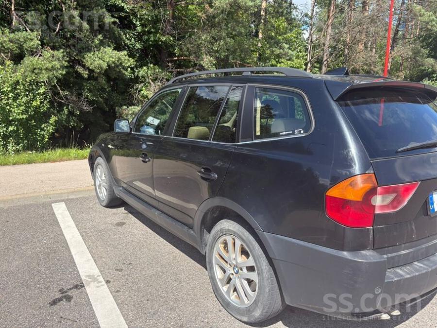 Melns BMW X3 2005 Jēkabpils, ar dzinēja tilpumu 3.00 L un nobraukumu 402 tūkst. km par 2500 €, foto 4 vietnē AUTOMOTO.COM.LV