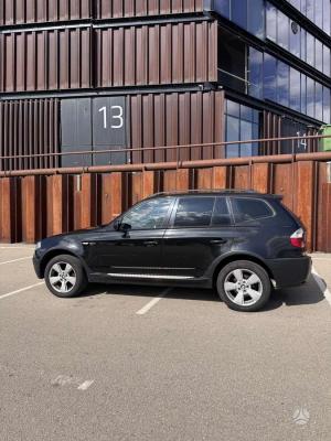 Black BMW X3 2005 in Kaunas, with an engine capacity of 3.00 L and mileage of 374 thousand km for 3300 €, photo 3 on AUTOMOTO.COM.LV