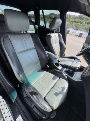 Black BMW X3 2005 in Kaunas, with an engine capacity of 3.00 L and mileage of 374 thousand km for 3300 €, photo 14 on AUTOMOTO.COM.LV
