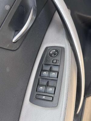 Black BMW X3 2005 in Kaunas, with an engine capacity of 3.00 L and mileage of 374 thousand km for 3300 €, photo 23 on AUTOMOTO.COM.LV