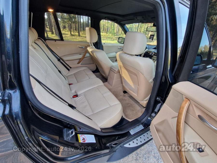 Melns BMW X3 2005 Narva, ar dzinēja tilpumu 3.00 L un nobraukumu 351 tūkst. km par 4300 €, foto 3 vietnē AUTOMOTO.COM.LV