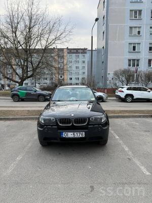 Melns BMW X3 2005 Rīga, ar dzinēja tilpumu 3.00 L un nobraukumu 310 tūkst. km par 3500 €, foto  vietnē AUTOMOTO.COM.LV