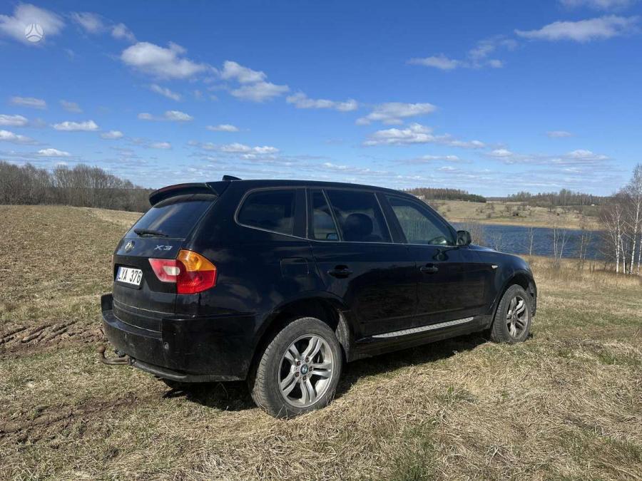 Black BMW X3 2006 in Vilnius, with an engine capacity of 2.99 L and mileage of 402 thousand km for 2999 €, photo 18 on AUTOMOTO.COM.LV