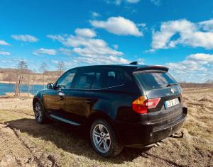 Black BMW X3 2006 in Vilnius, with an engine capacity of 2.99 L and mileage of 402 thousand km for 2999 €, photo 19 on AUTOMOTO.COM.LV