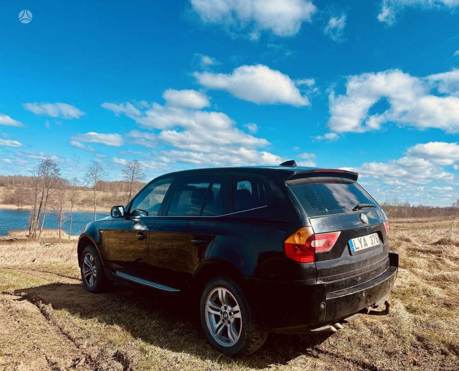 Black BMW X3 2006 in Vilnius, with an engine capacity of 2.99 L and mileage of 402 thousand km for 2999 €, photo 21 on AUTOMOTO.COM.LV