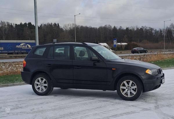 Black BMW X3 2006 in Kaunas, with an engine capacity of 2.00 L and mileage of 339 thousand km for 3300 €, photo 3 on AUTOMOTO.COM.LV