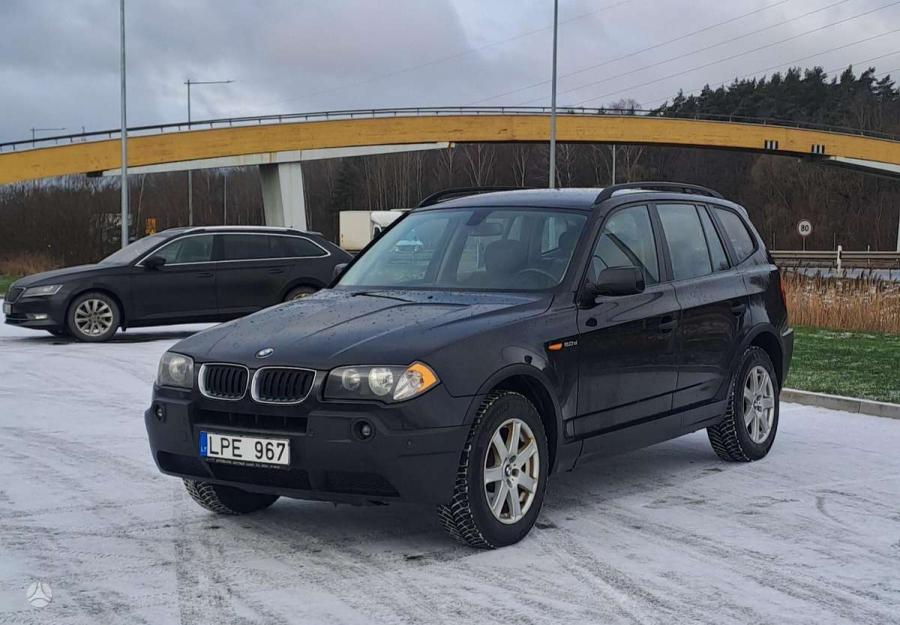 Black BMW X3 2006 in Kaunas, with an engine capacity of 2.00 L and mileage of 339 thousand km for 3300 €, photo 11 on AUTOMOTO.COM.LV