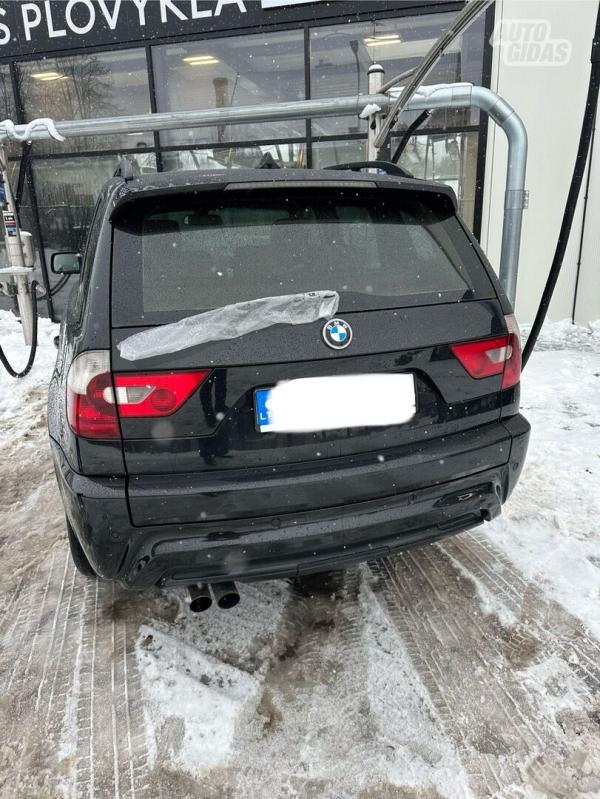 Black BMW X3 2006 in Alytus, with an engine capacity of 3.00 L and mileage of 350 thousand km for 5000 €, photo 2 on AUTOMOTO.COM.LV
