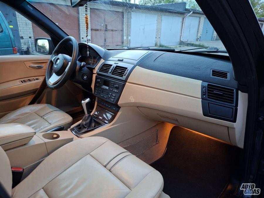 Black BMW X3 2006 in Siauliai, with an engine capacity of 2.00 L and mileage of 263 thousand km for 3350 €, photo 10 on AUTOMOTO.COM.LV