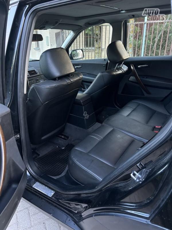 Black BMW X3 2006 in Marijampole, with an engine capacity of 3.00 L and mileage of 298 thousand km for 3800 €, photo 8 on AUTOMOTO.COM.LV