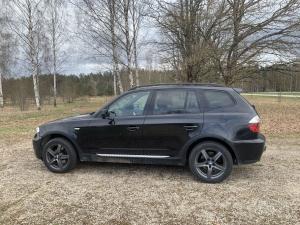 Black BMW X3 2006 in Valmiera, with an engine capacity of 3.00 L and mileage of 332 thousand km for 4200 €, photo 5 on AUTOMOTO.COM.LV