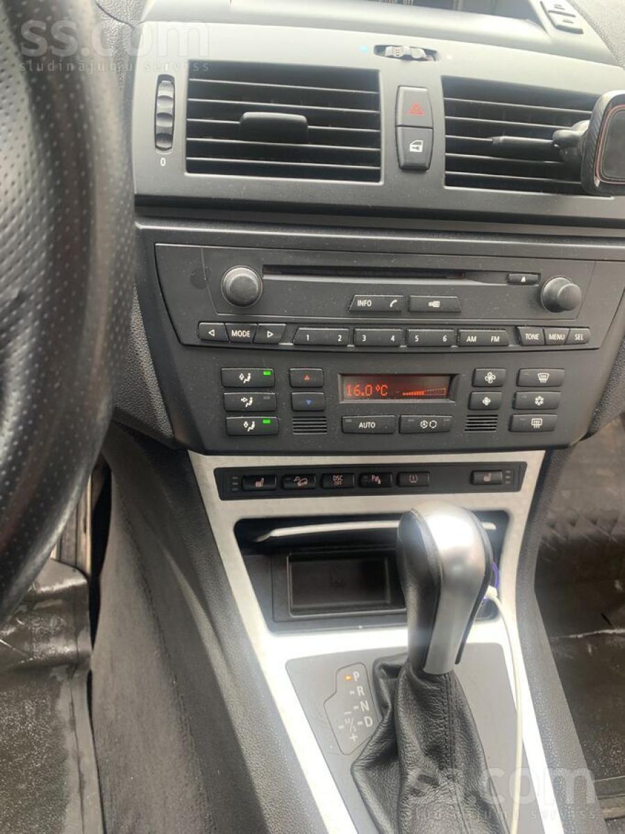 Black BMW X3 2006 in Valmiera, with an engine capacity of 3.00 L and mileage of 332 thousand km for 4200 €, photo 8 on AUTOMOTO.COM.LV
