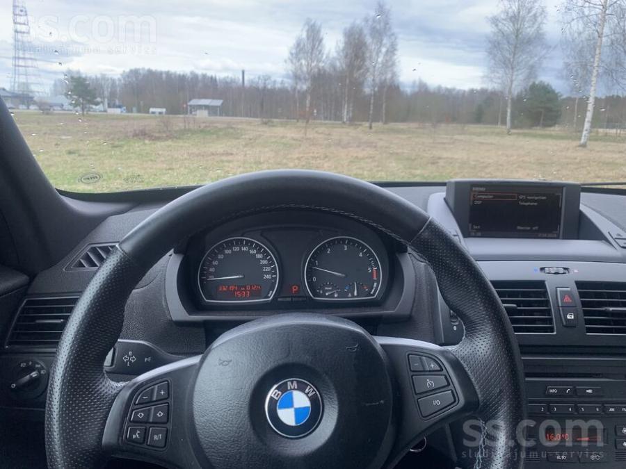 Black BMW X3 2006 in Valmiera, with an engine capacity of 3.00 L and mileage of 332 thousand km for 4200 €, photo 9 on AUTOMOTO.COM.LV