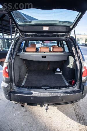 Black BMW X3 2006 in Riga, with an engine capacity of 2.00 L and mileage of 293 thousand km for 4150 €, photo 8 on AUTOMOTO.COM.LV