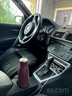 Melns BMW X3 2006 Rīga, ar dzinēja tilpumu 3.00 L un nobraukumu 330 tūkst. km par 4000 €, foto 8 vietnē AUTOMOTO.COM.LV