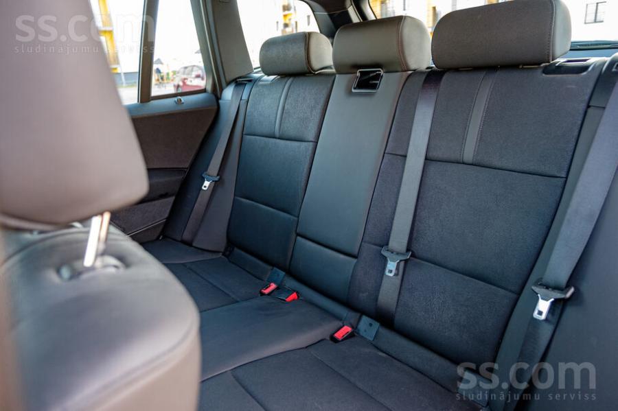 Melns BMW X3 2006 Rīga, ar dzinēja tilpumu 3.00 L un nobraukumu 36 tūkst. km par 3190 €, foto 18 vietnē AUTOMOTO.COM.LV
