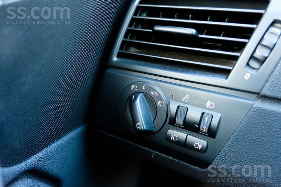 Melns BMW X3 2006 Rīga, ar dzinēja tilpumu 3.00 L un nobraukumu 36 tūkst. km par 3190 €, foto 22 vietnē AUTOMOTO.COM.LV