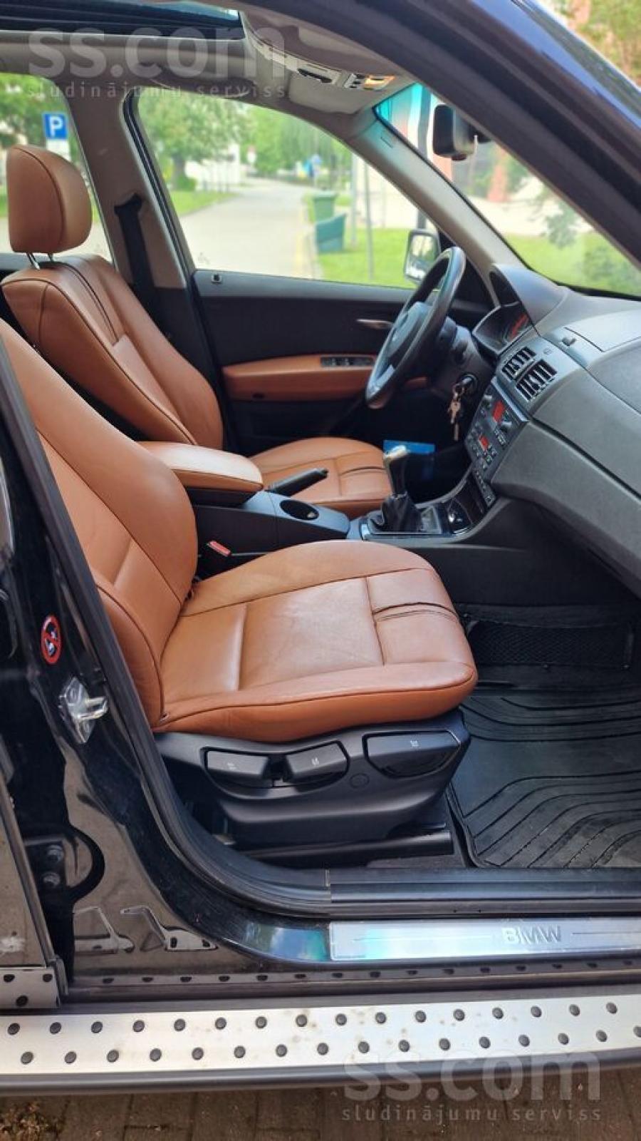 Black BMW X3 2006 in Jelgava, with an engine capacity of 2.00 L and mileage of 279 thousand km for 4700 €, photo 10 on AUTOMOTO.COM.LV