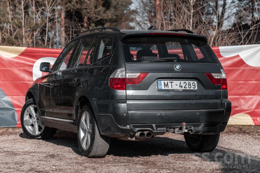 Melns BMW X3 2006 Rīga, ar dzinēja tilpumu 3.00 L un nobraukumu 344 tūkst. km par 4600 €, foto 5 vietnē AUTOMOTO.COM.LV