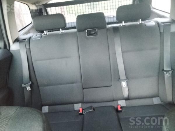 Black BMW X3 2006 in Rezekne, with an engine capacity of 2.00 L and mileage of 284 thousand km for 3500 €, photo 6 on AUTOMOTO.COM.LV