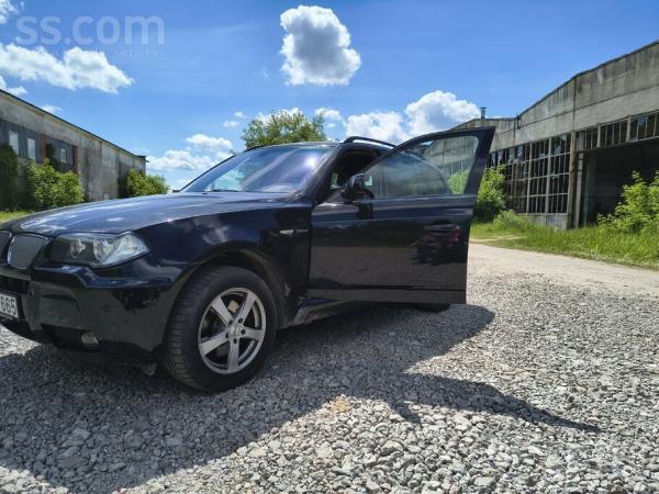 Black BMW X3 2006 in Daugavpils, with an engine capacity of 3.00 L and mileage of 290 thousand km for 5990 €, photo 5 on AUTOMOTO.COM.LV