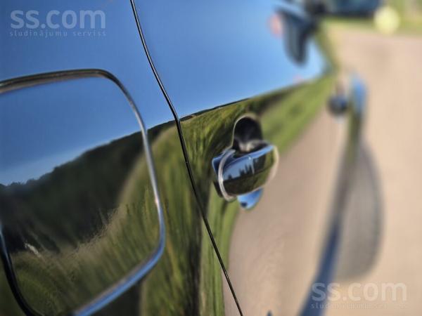 Black BMW X3 2006 in Riga, with an engine capacity of 2.00 L and mileage of 242 thousand km for 5100 €, photo 8 on AUTOMOTO.COM.LV