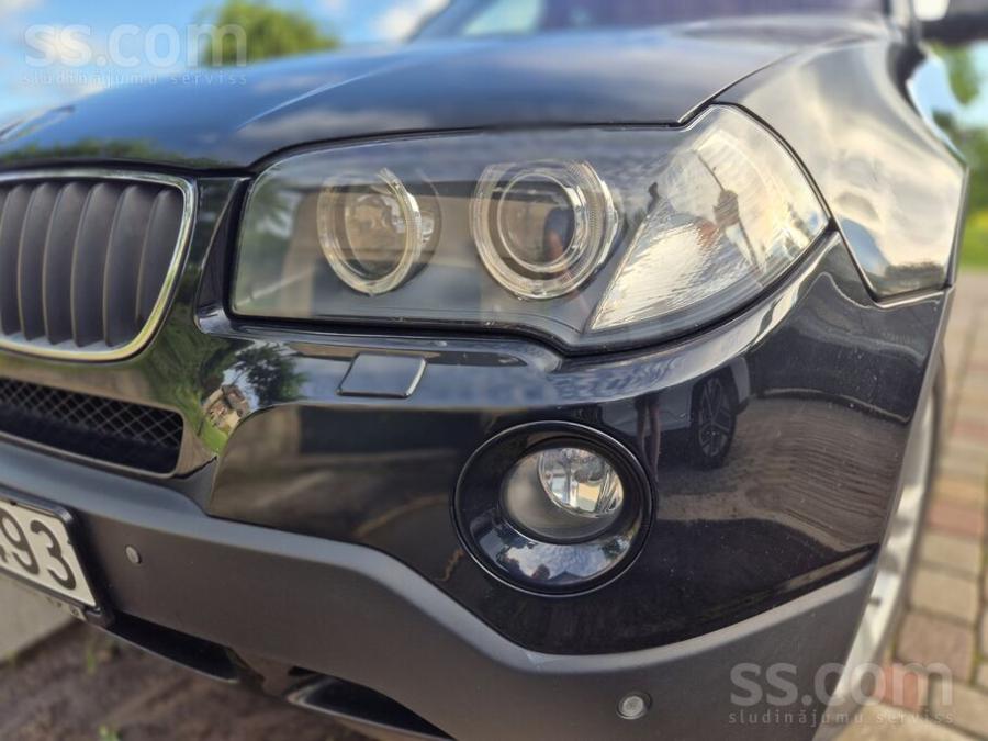 Black BMW X3 2006 in Riga, with an engine capacity of 2.00 L and mileage of 242 thousand km for 5100 €, photo 5 on AUTOMOTO.COM.LV