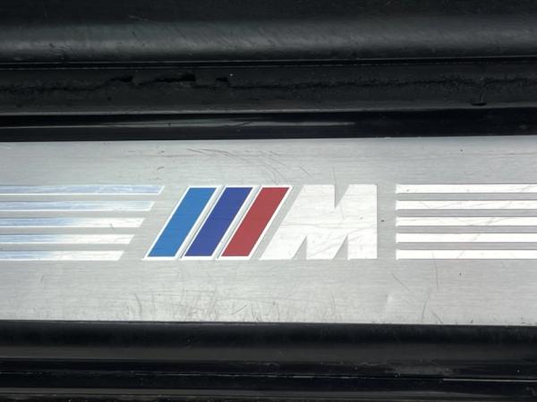 Black BMW X3 2006 in Riga, with an engine capacity of 2.00 L and mileage of 396 thousand km for 4800 €, photo 2 on AUTOMOTO.COM.LV